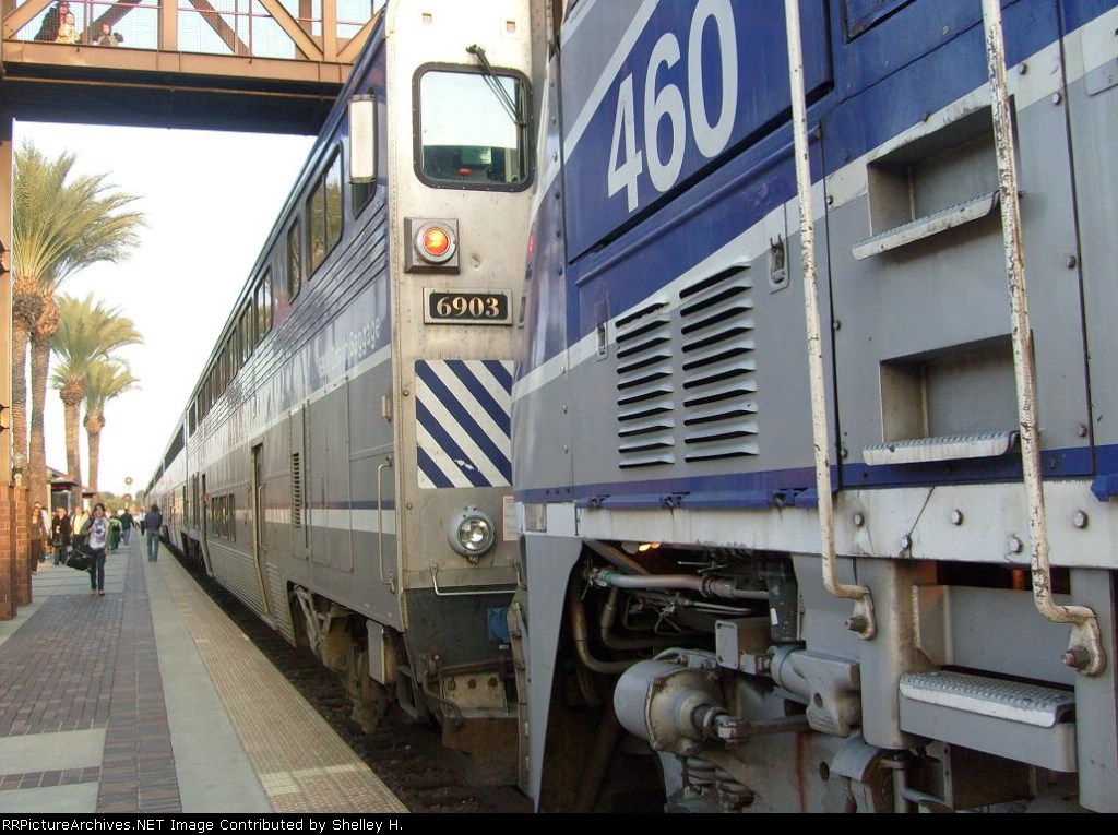 Cool View of 460 and 6903's train hooked together